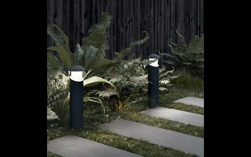BB-1116B-BL. ALFIERE (STANDARD GRADE). by Bullard Bollards, Gordon Bullard