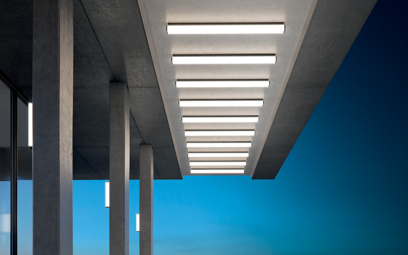 24 115. Ceiling and wall luminaire Unshielded. by Bega US