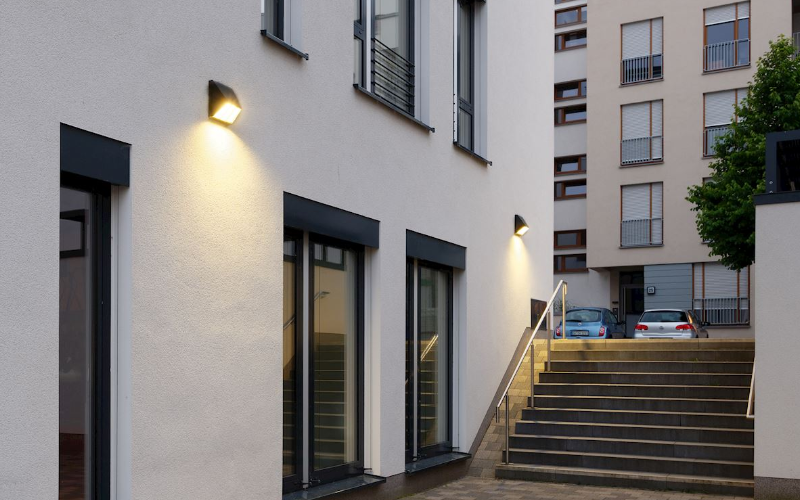 22 292. Wall luminaire Directed light. by Bega US