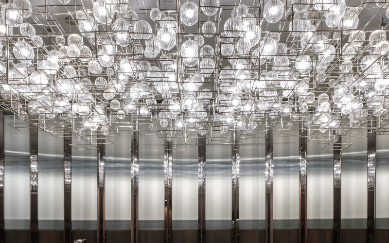 CH-055-046-GL. MOULE (CHANDELIER) 360 BEAM. by Cerchio Lighting, Gordon ...