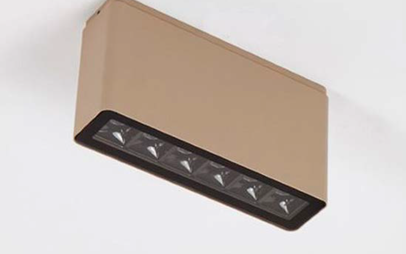 Divar Roof LED Ceiling Mount, 7.8'' x 2.8'' x 4.3'', 12.1W / 5.7W, 1177 ...