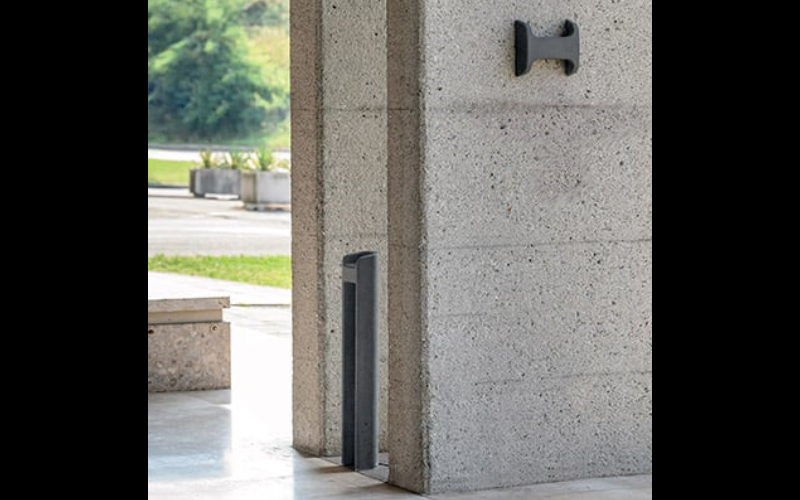 ELK Wall Double Emission LED Surface Mount, IP66. by Designplan