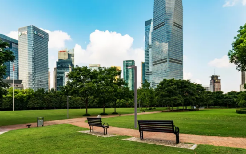 CCP. ClearCurve Pedestrian Luminaire. by Invue, Cooper Lighting Solutions