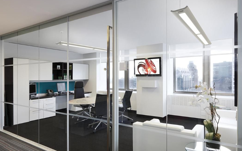 7806. BoldPlay Linear Suspended - Standard. by Ledalite, Signify