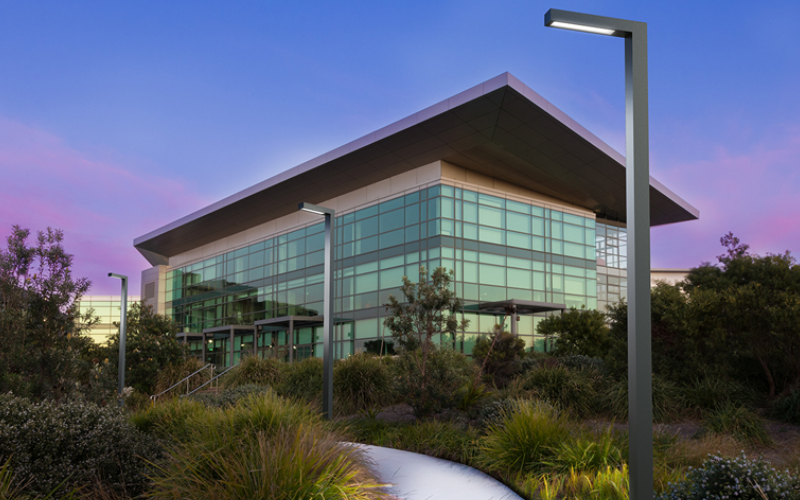 BVG32. BELLEVUE POLE MOUNT. by Luminis, Acuity Brands