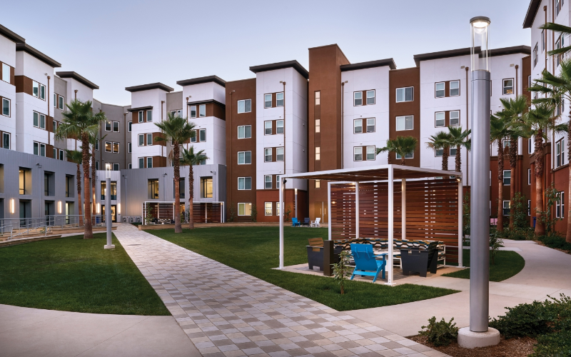 CL821. LumiSTIK 8” COLUMN. by Luminis, Acuity Brands