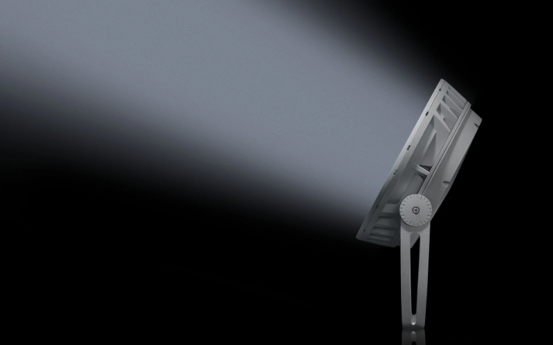 LBX. Lumenbeam XLarge Dynamic White. by Lumenpulse