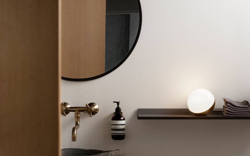 VL Studio Table/Floor Lamp. by Louis Poulsen