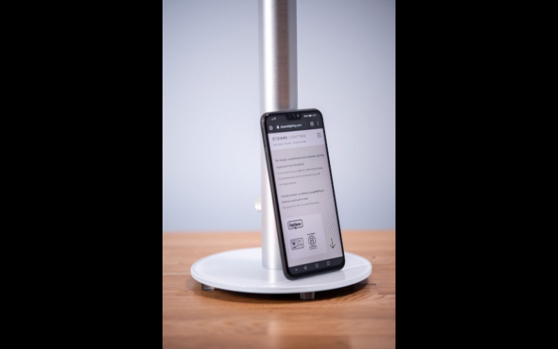 VCL. DESK. by Stoane Lighting, Inter-Lux