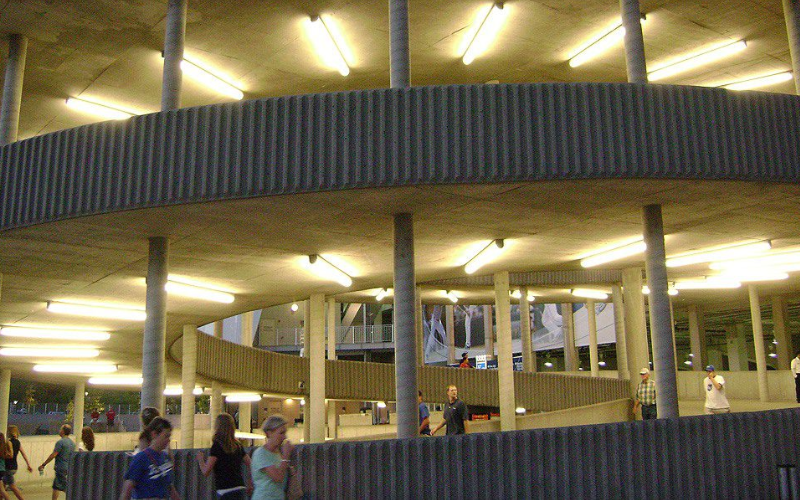 PMC4/PMSC4. C4 Series Craft Lite, Surface Mount. by Paramount Lighting