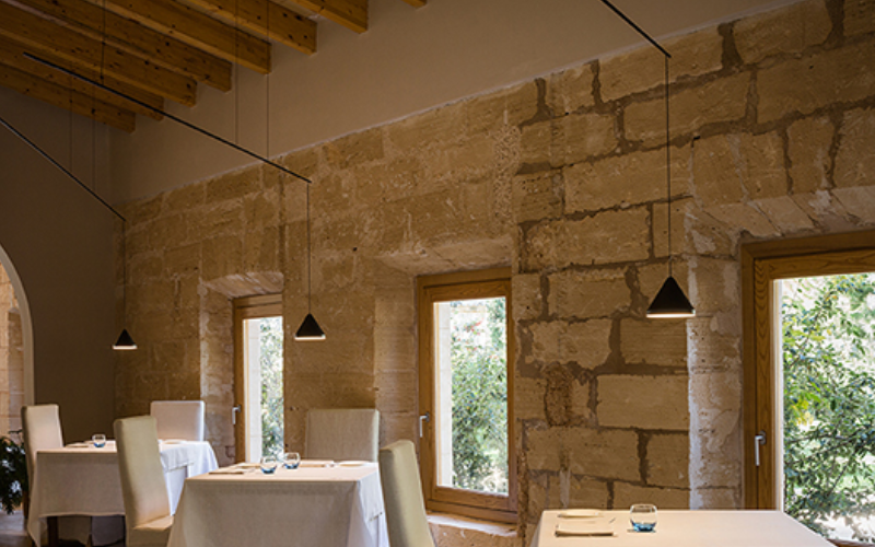 5674. North. by Vibia