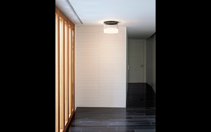 2298. Guise. by Vibia