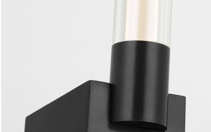 KWTB619. PHOBOS 15 RECHARGEABLE TABLE LAMP. by Visual Comfort & Co.
