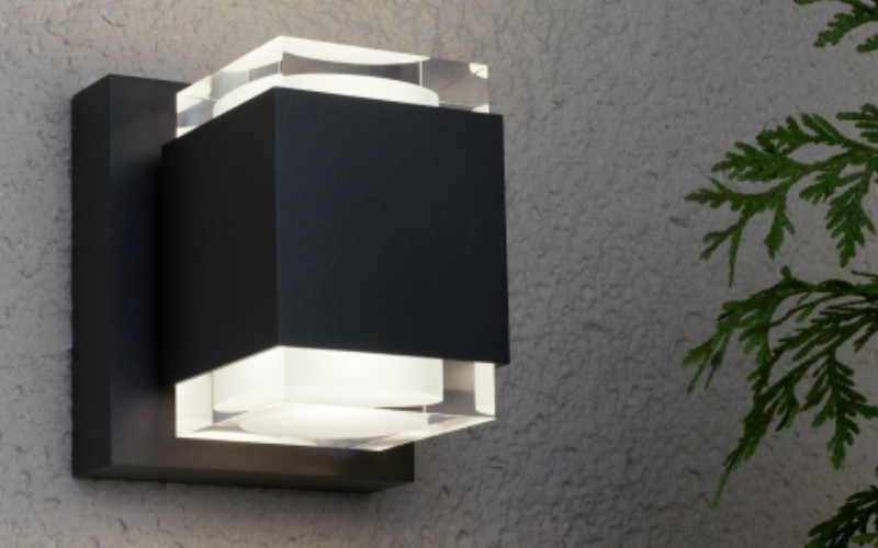 700OWVOT. VOTO 6 WALL SCONCE. by Visual Comfort & Co.