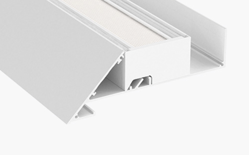 PC3AX. proCOVE3 AXIOM 3'' High-Performance Linear LED Cove Mount. by XICO